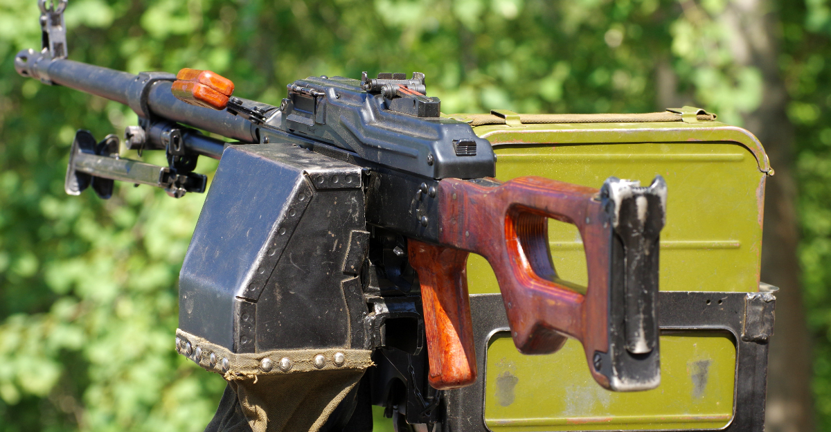 Say Hello to the Army’s New Machine Gun With Its Powerful 50-Round Belt ...