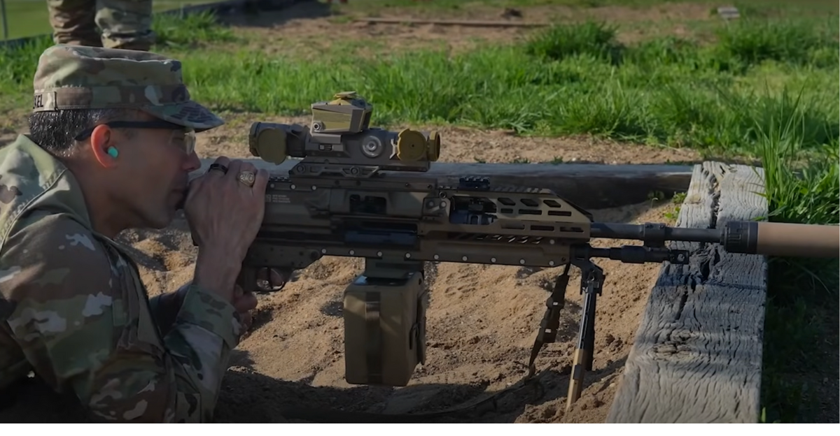 Say Hello to the Army’s New Machine Gun With Its Powerful 50-Round Belt ...
