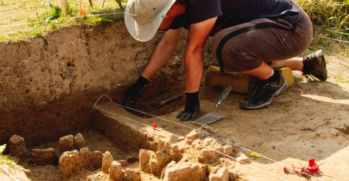 Prehistoric Mega Structure Discovered in Montana Could Be The Oldest In ...