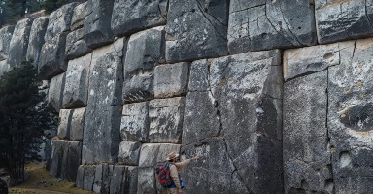 Prehistoric Mega Structure Discovered in Montana Could Be The Oldest In ...